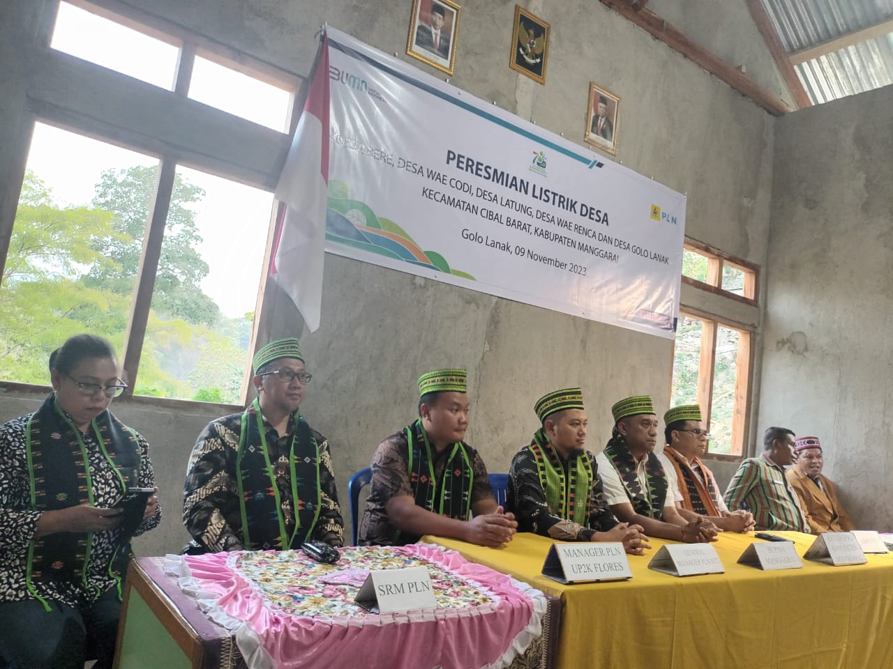 Bupati Hery Resmikan Jaringan Listrik 5 Desa di kecamatan Cibal Barat ... Bupati Hery Resmikan Jaringan Listrik 5 Desa di kecamatan Cibal Barat ...