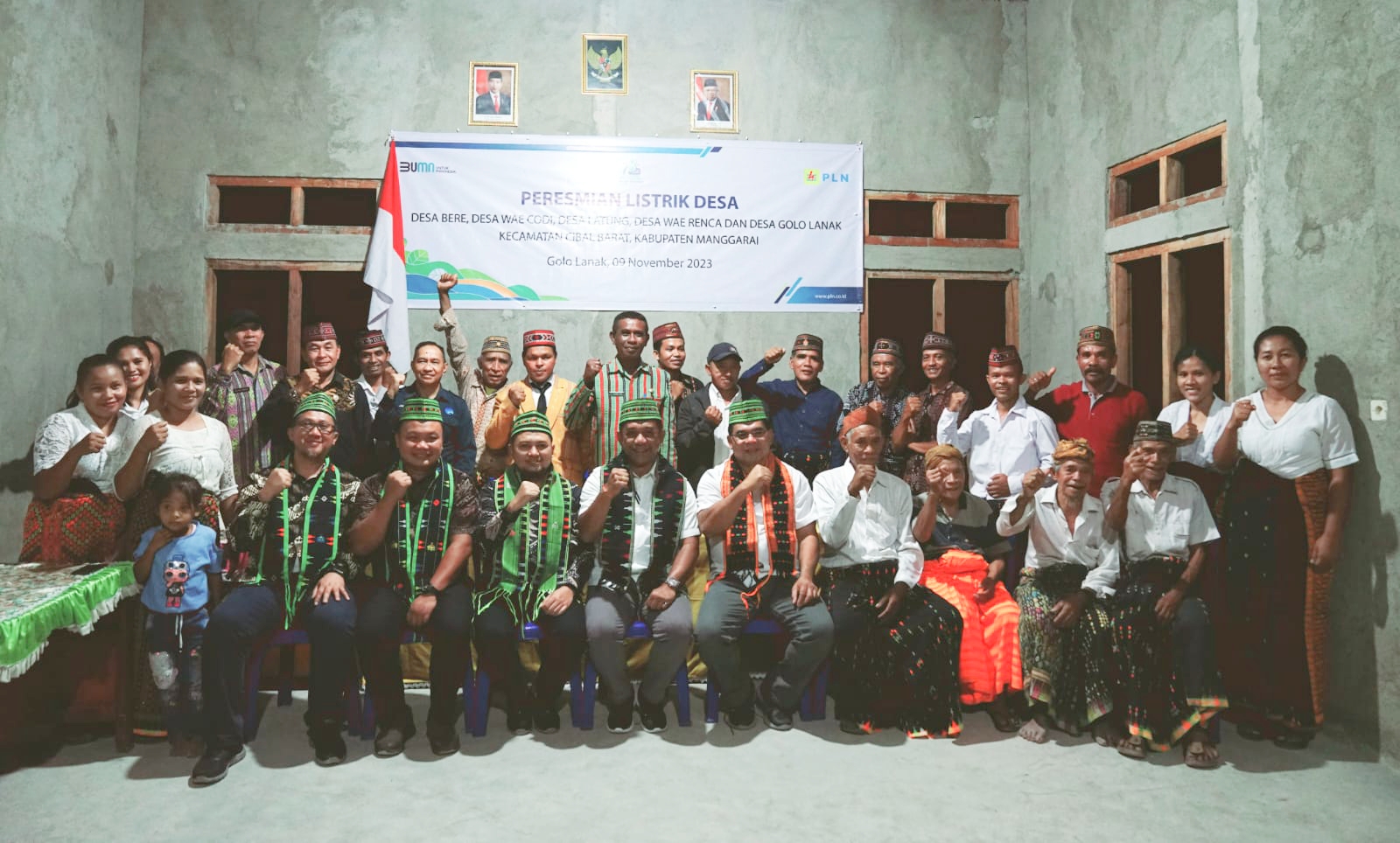 Bupati Hery Resmikan Jaringan Listrik 5 Desa di kecamatan Cibal Barat ... Bupati Hery Resmikan Jaringan Listrik 5 Desa di kecamatan Cibal Barat ...